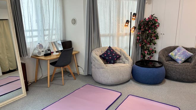 年末「特別割引実施中」『完全個室』30㎡の広々スペース。池袋駅徒歩3分、ベット2台ありヨガマット無料貸出し中、エステ、などにの写真11