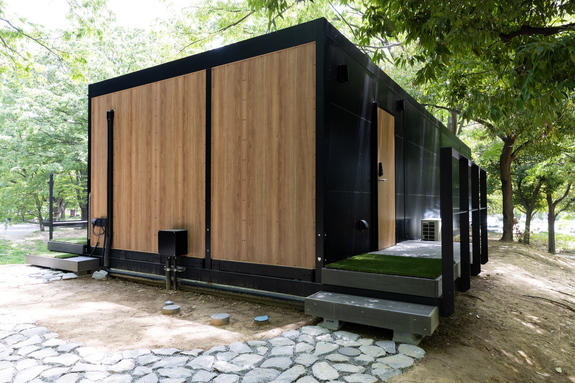 ガラス張りの透明感と開放感ある空間で、 クリエイティブな時間を。の写真7