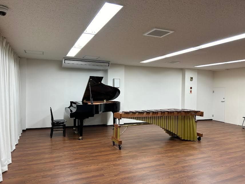 広いスペースでのリハーサル、サロンコンサート等に♪[プチ・サロン]　中野区 新井薬師前駅徒歩8分！個人レッスン・練習に♪の写真4
