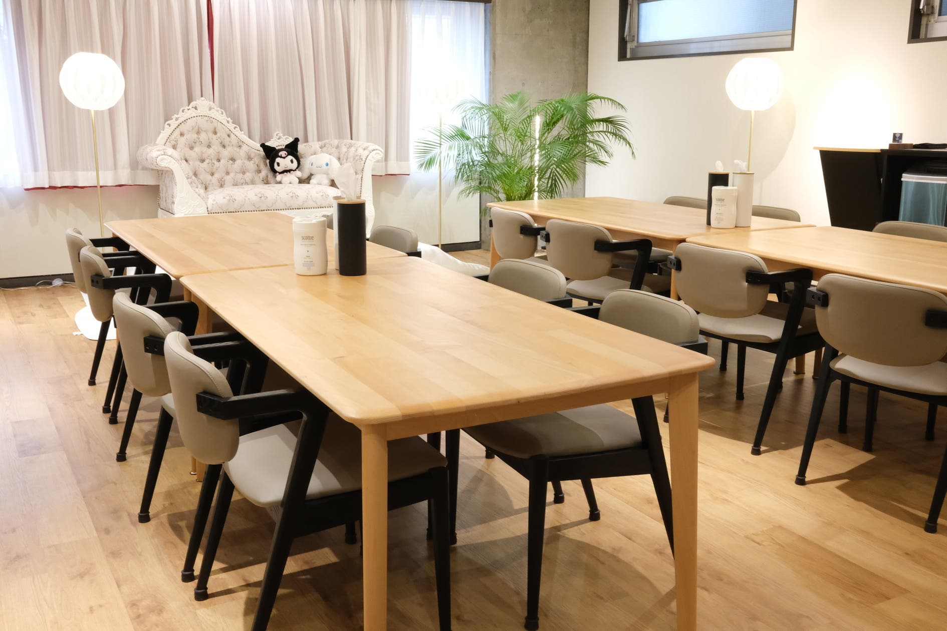 広々86㎡！おしゃれな雰囲気で叶える、ちょっと贅沢な上質ラウンジ。会議もパーティーもできる大人の空間の写真7