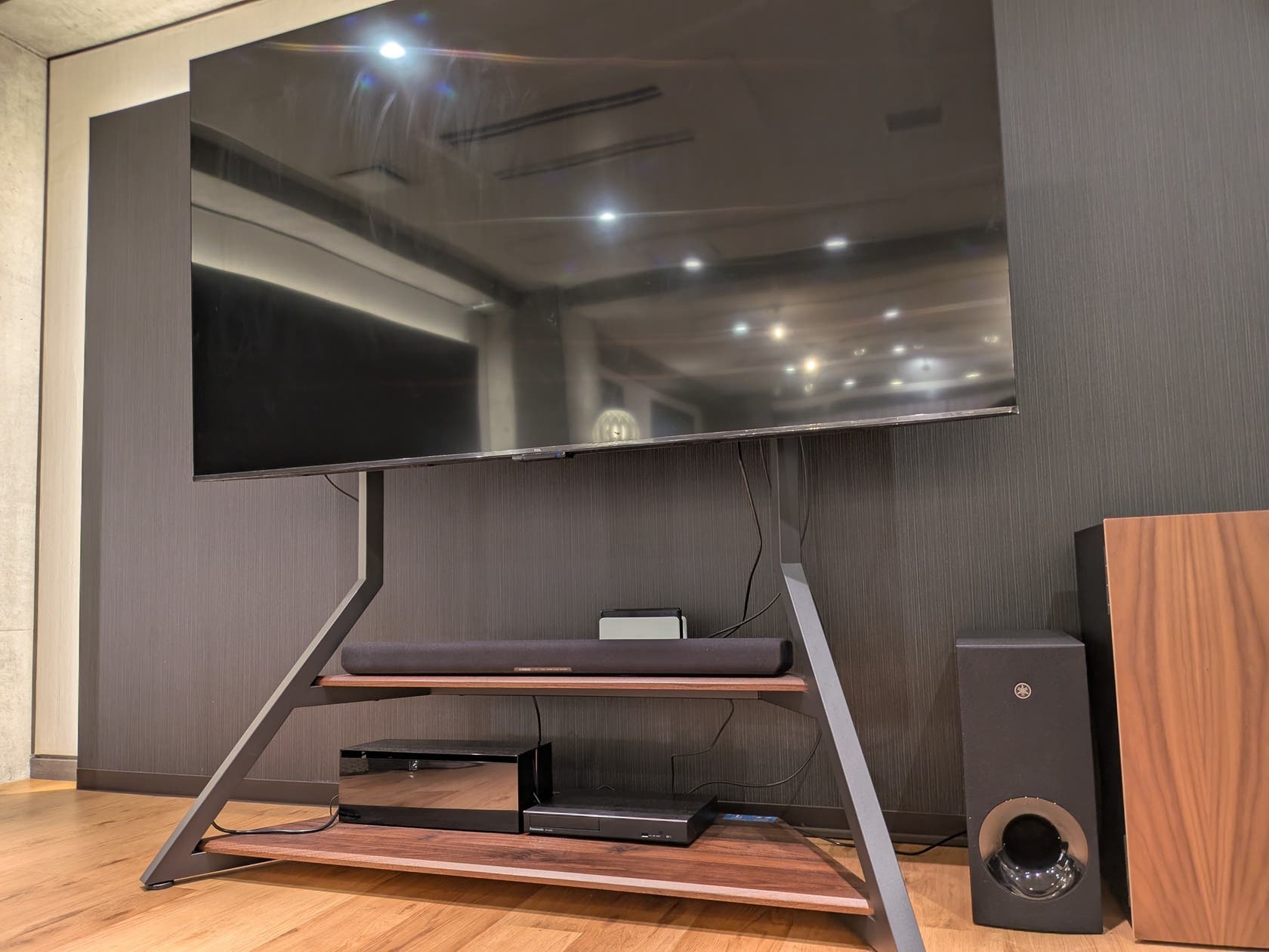 広々86㎡！おしゃれな雰囲気で叶える、ちょっと贅沢な上質ラウンジ。会議もパーティーもできる大人の空間の写真8