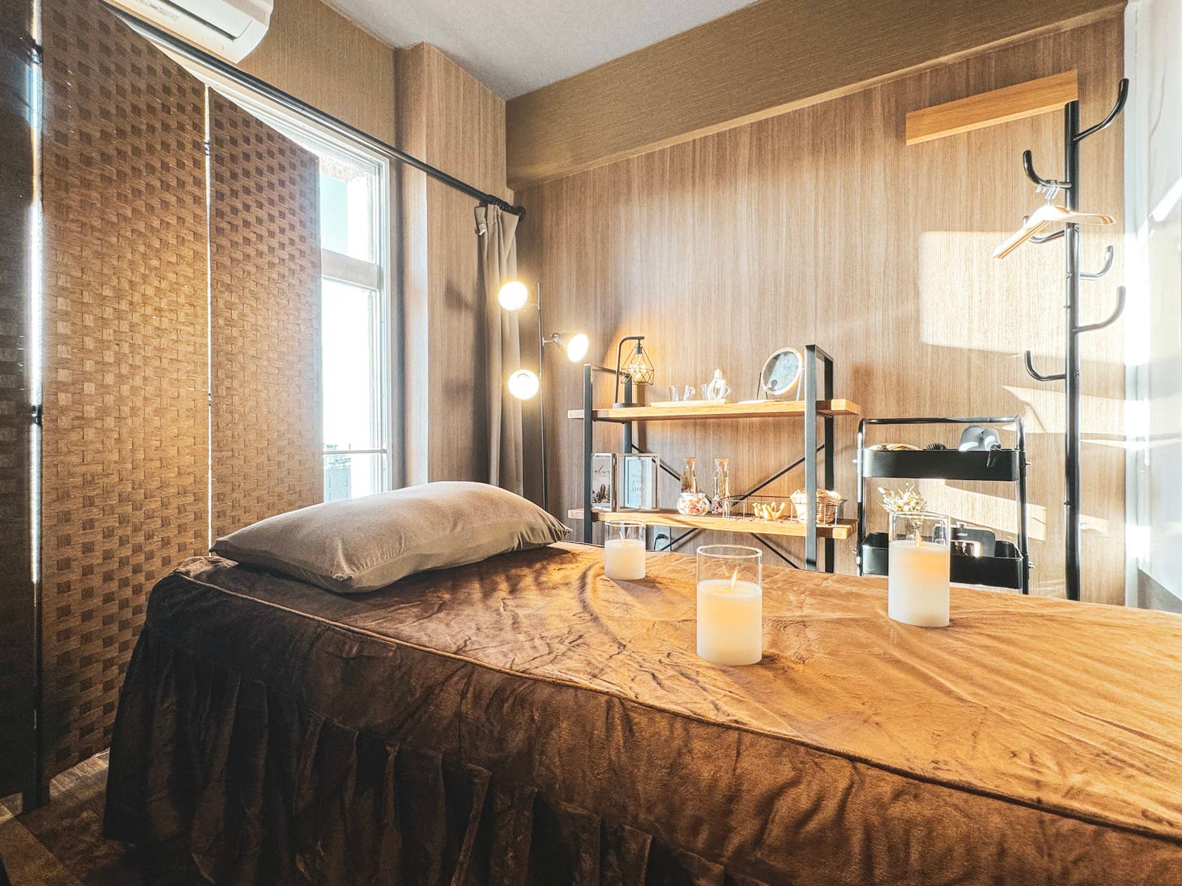 【名古屋駅すぐ】☕ブラウン基調のオシャレ空間☕✨電動ベッド&amp;ヒートマット✨|WiｰFi無料|ごみ捨て無料🚮の写真6