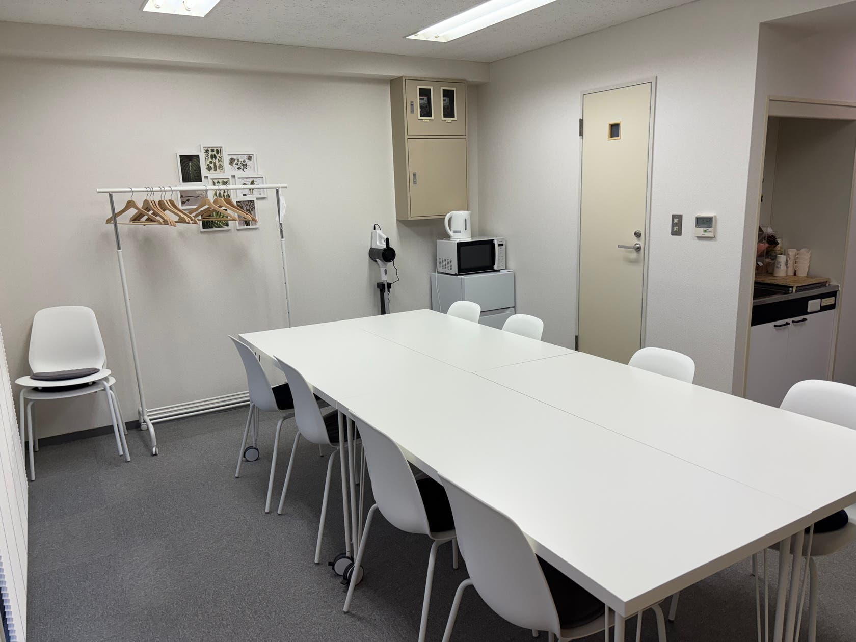 【新富町・八丁堀駅近】会議・打ち合わせ・研修／飲食可🍻懇親会もできるスペースの写真4