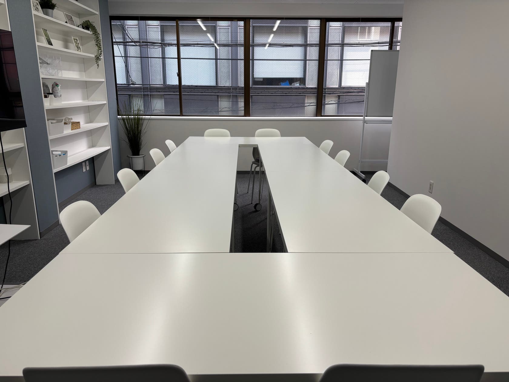 【神保町駅から徒歩3分】会議・打ち合わせ・研修／飲食可🍻懇親会もできるスペースの写真2