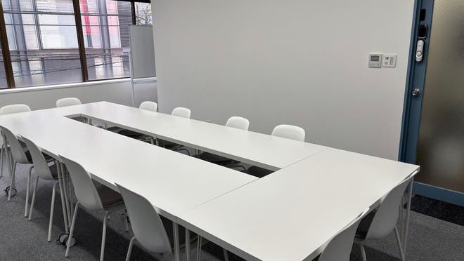 【神保町駅から徒歩3分】会議・打ち合わせ・研修/飲食可🍻懇親会もできるスペースの写真3