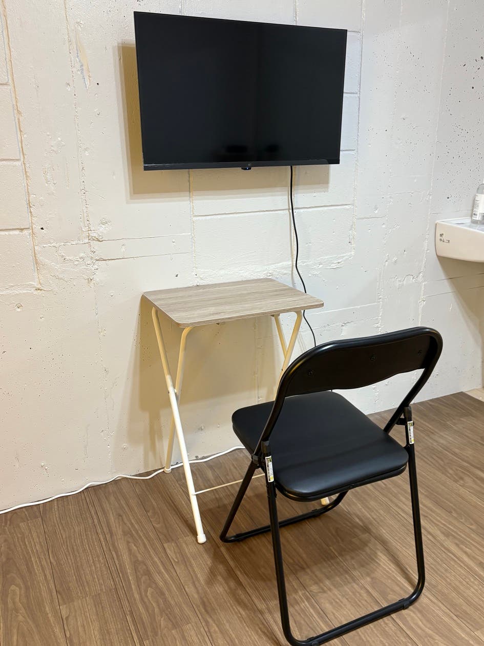 【甲東中学校前電停から徒歩2分】 オープン記念特価中！七色LEDの光の中✨あなただけの集中時間を🍀ダンス、撮影、筋トレなどに♬の写真10