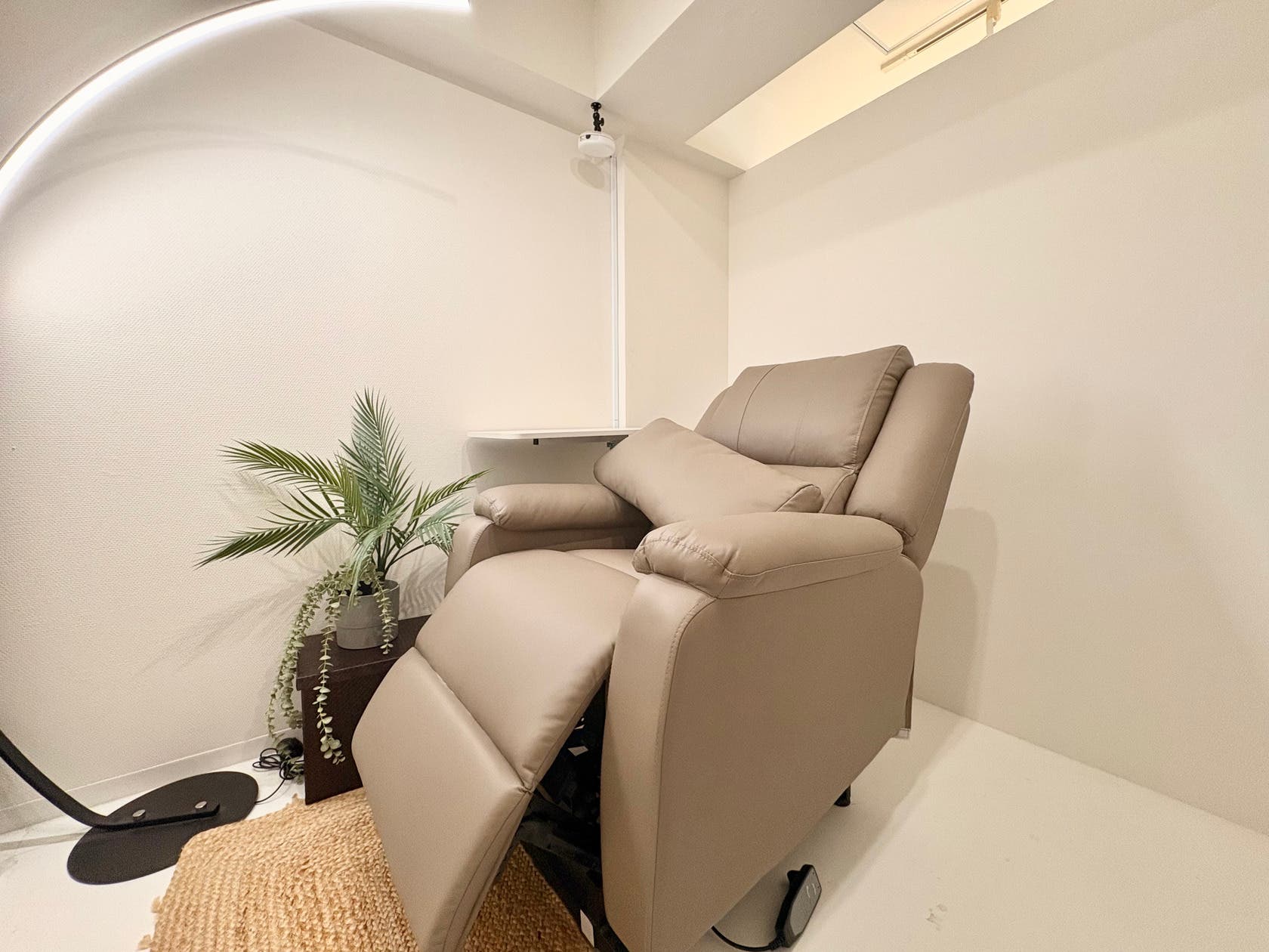 【六本木一丁目駅5分】麻布台ヒルズ30秒の女性施術者専用サロン♡／各種美容施術・ネイル・スパ・展示・イベントに／spaceA用の写真3