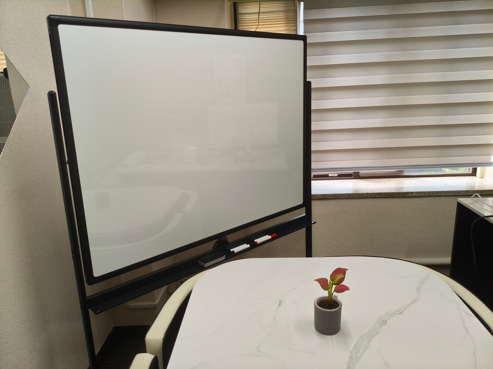 名古屋駅近く🚶‍♂️上質で落ち着ける空間｜仕事も打ち合わせも一歩上のクオリティに✨｜快適環境🌿｜24Hの写真16