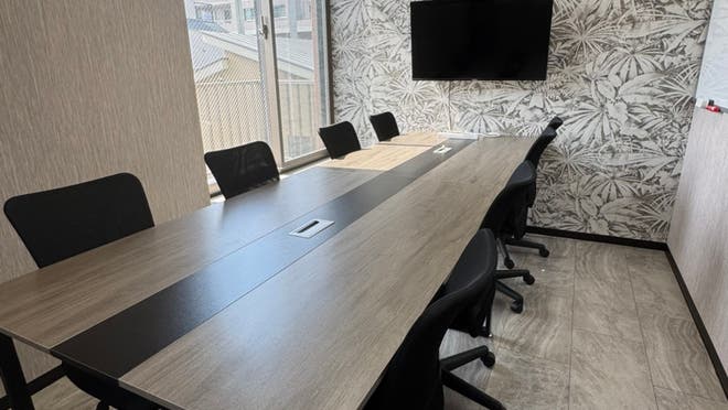 【武蔵小山駅徒歩2分】モニター・フリードリンク付き8名会議室(Room A)※予約時間前は入室不可の写真4