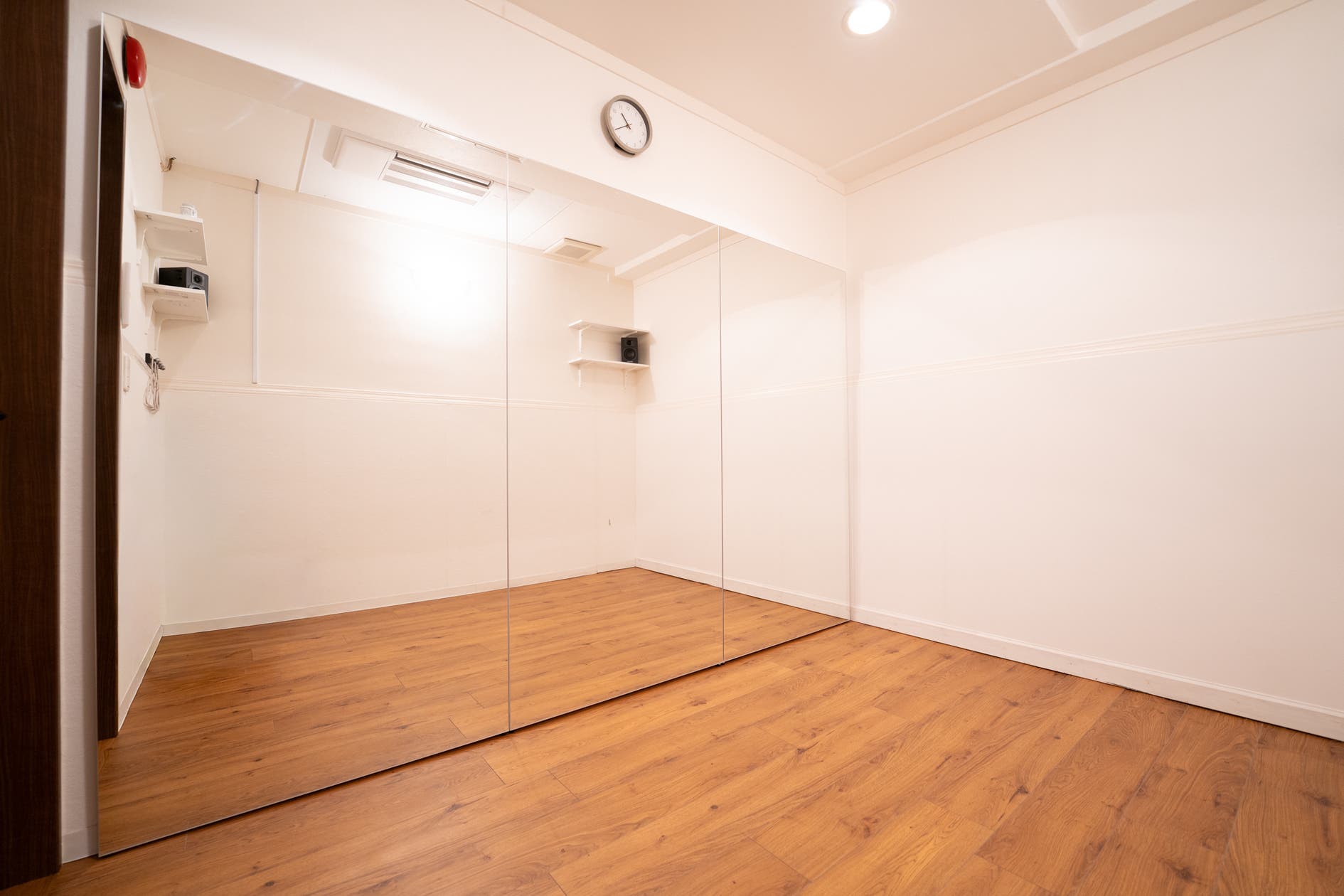 🆕オープン【青葉台駅3分✨】“ちょうどいい”小さめダンススタジオ。少人数専用のプライベートダンススタジオ！！手軽にすぐ利用可！の写真1