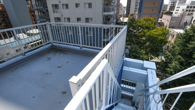 屋上撮影ロケーション|ポートレート・MV・商品撮影にの写真4