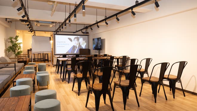 京都駅🚶徒歩5分で大型スペース!/最大着席56名/100㌅プロジェクター/飲食可/利用後清掃おまかせ可/ビジネスの写真5