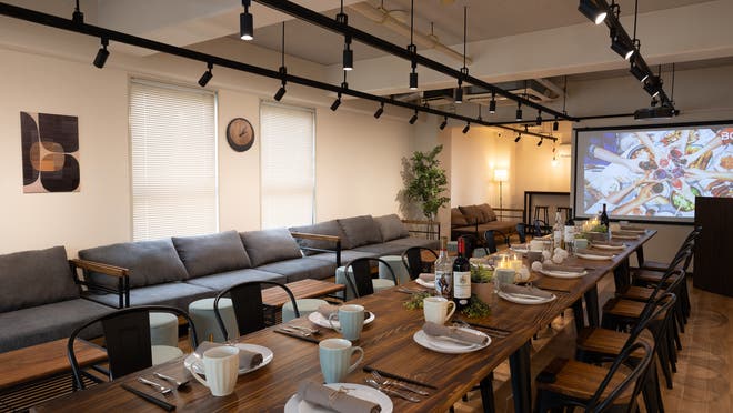 京都駅🚶徒歩5分で大型スペース!/最大着席56名/100㌅プロジェクター/飲食可/利用後清掃おまかせ可/ビジネスの写真7