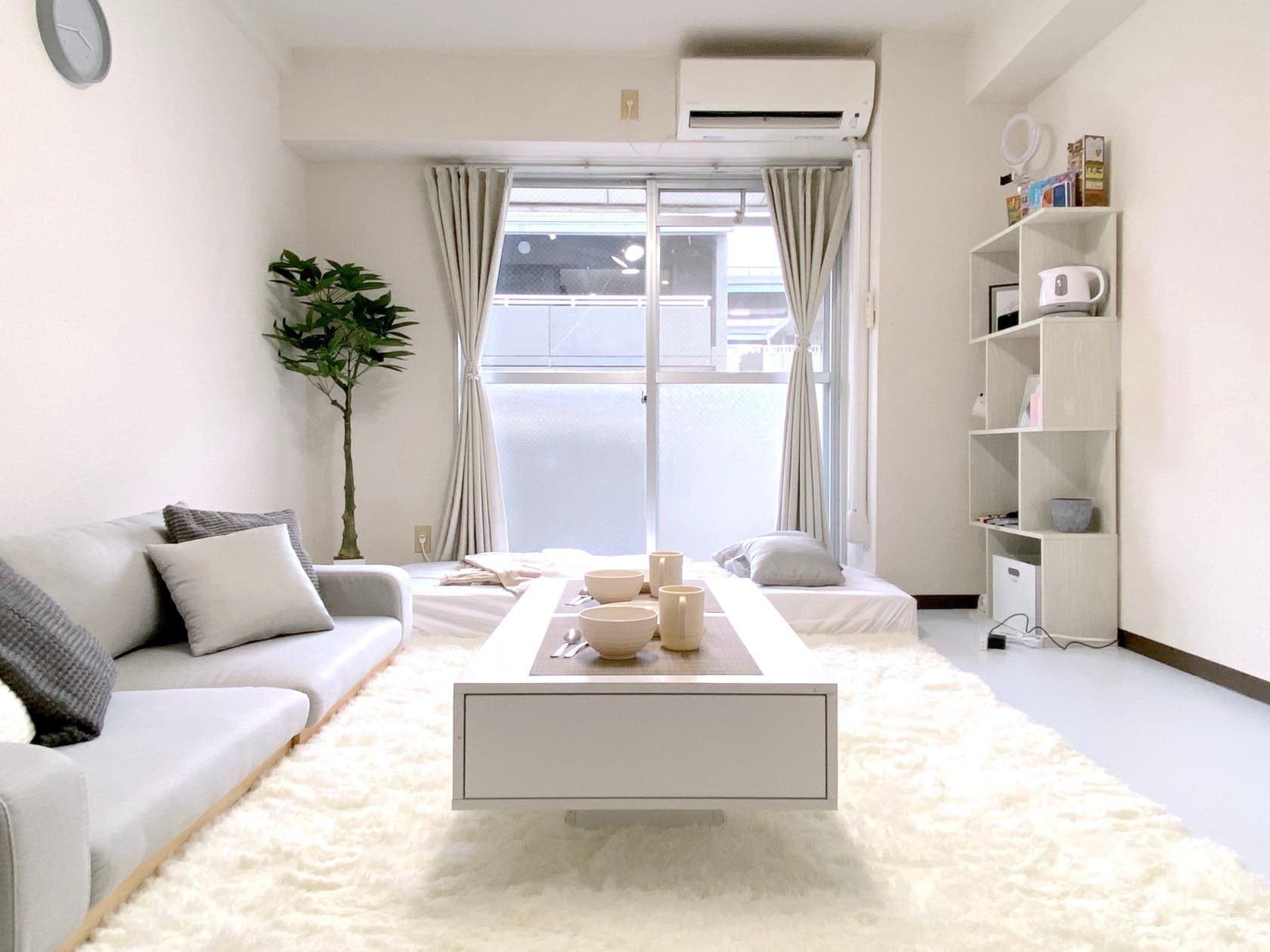 🆕京都駅🚶4分✨1日中ゆっくり過ごせる♡パーティー🍷女子会💖オフ会🥂推し活🌟特大ｽｸﾘｰﾝ🎬撮影📸配信📡休憩にも最適💤の写真1