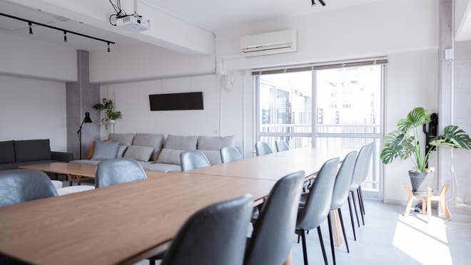 【⚠️残り4組限定価格】新大阪駅徒歩4分🚃🌻DEAR新大阪🔆大人数のオフ会や打ち上げにぴったり!ゲーム機🎮高速Wi-Fiの写真3