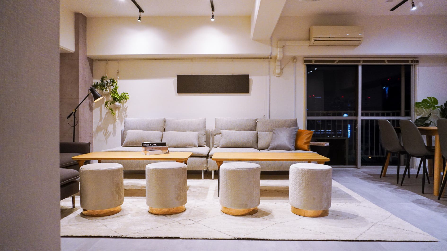 【⚠️残り4組限定価格】新大阪駅徒歩4分🚃🌻DEAR新大阪🔆大人数のオフ会や打ち上げにぴったり！ゲーム機🎮高速Wi-Fiの写真5