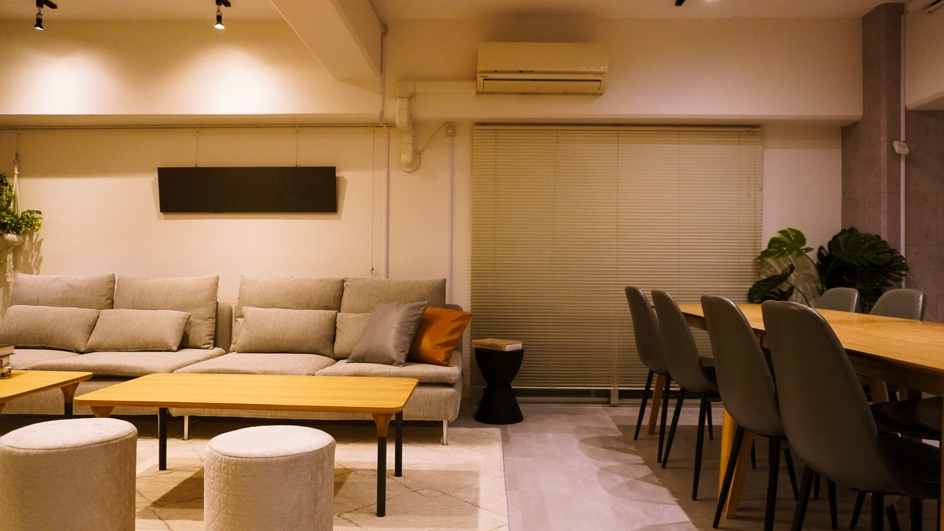 【⚠️残り4組限定価格】新大阪駅徒歩4分🚃🌻DEAR新大阪🔆大人数のオフ会や打ち上げにぴったり！ゲーム機🎮高速Wi-Fiの写真10