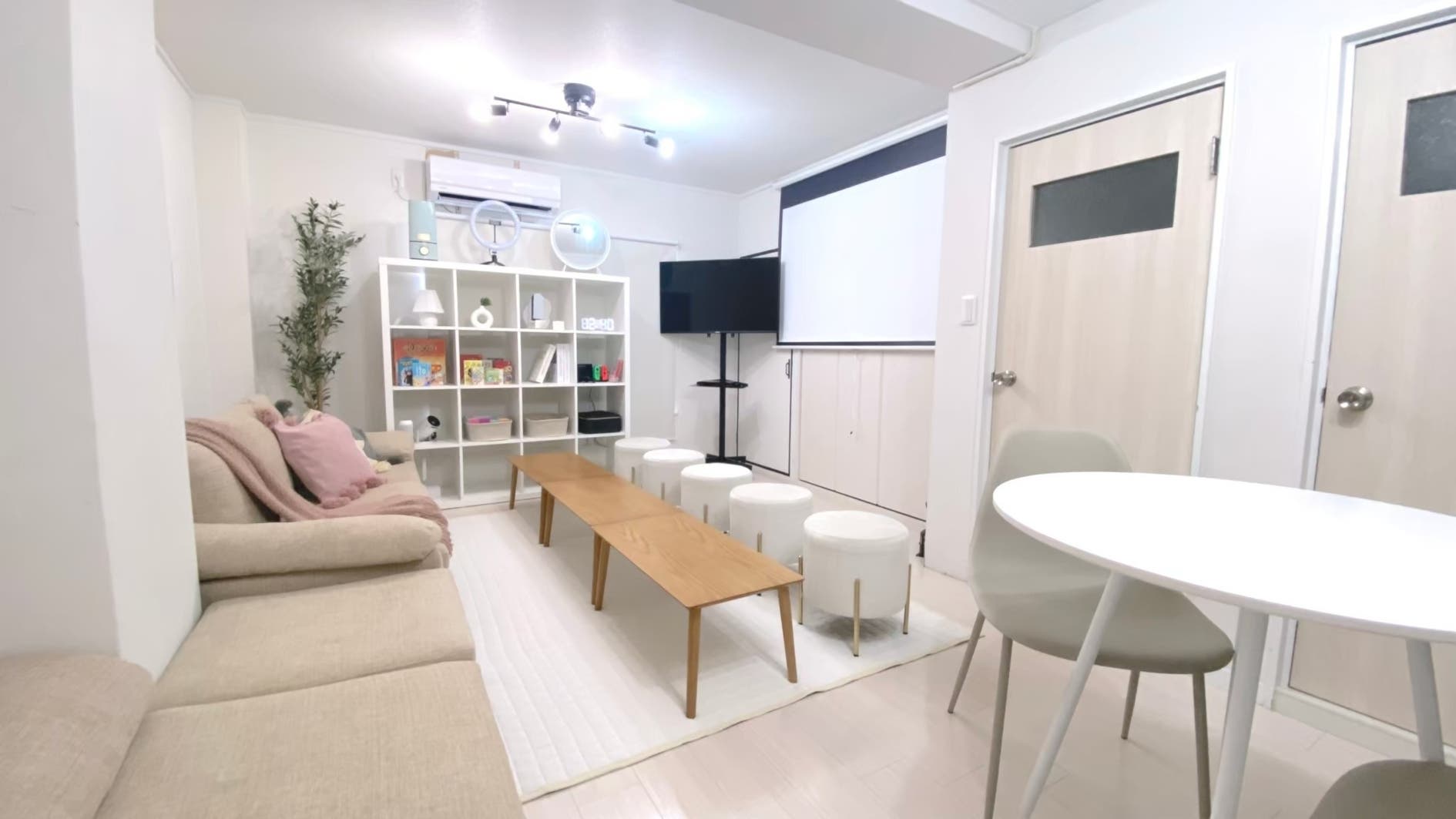 【京都駅すぐ】学割💓歓迎会🎉Netflix🎬巨大スクリーン🌟ゲーム🎮推し活や女子会🎀デートにも❤️大学生歓迎✨の写真3