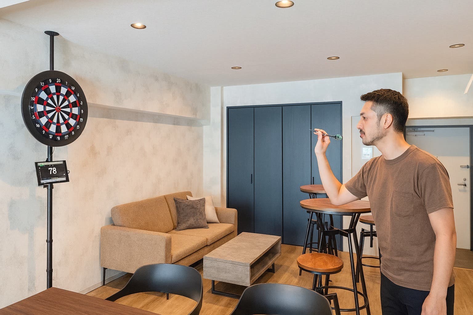 ミリオンPlay新大阪【新大阪駅3分】最大20名/卓球デスク/ダーツ/モニター/持込飲食・ケータリング手配可の写真7