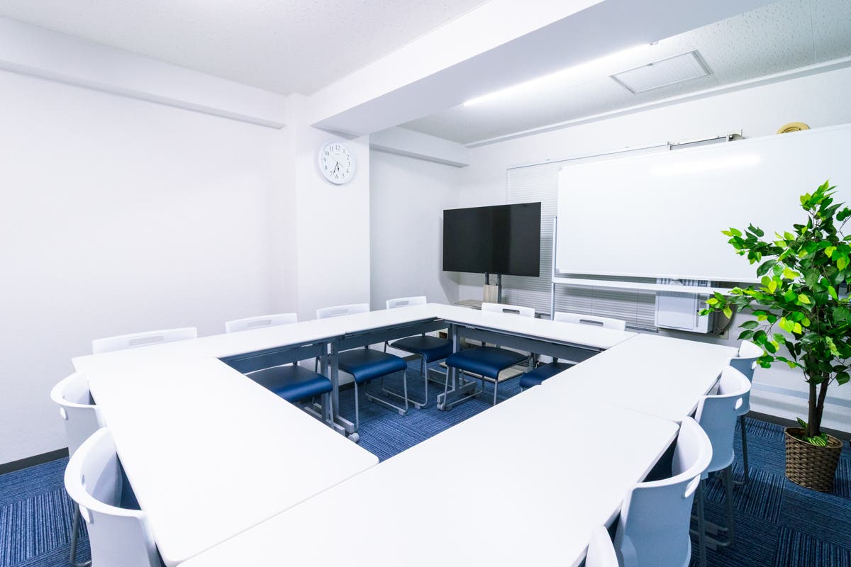 【札幌駅出口目の前の最高の立地！定員16名！】大型モニター・10Gbps光回線・WiFi無料！ふれあい貸し会議室 札幌No149の写真15