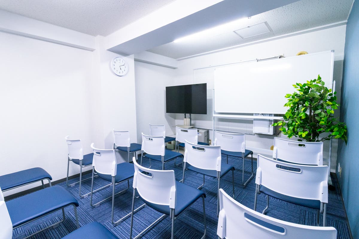 【札幌駅出口目の前の最高の立地！定員16名！】大型モニター・10Gbps光回線・WiFi無料！ふれあい貸し会議室 札幌No149の写真21