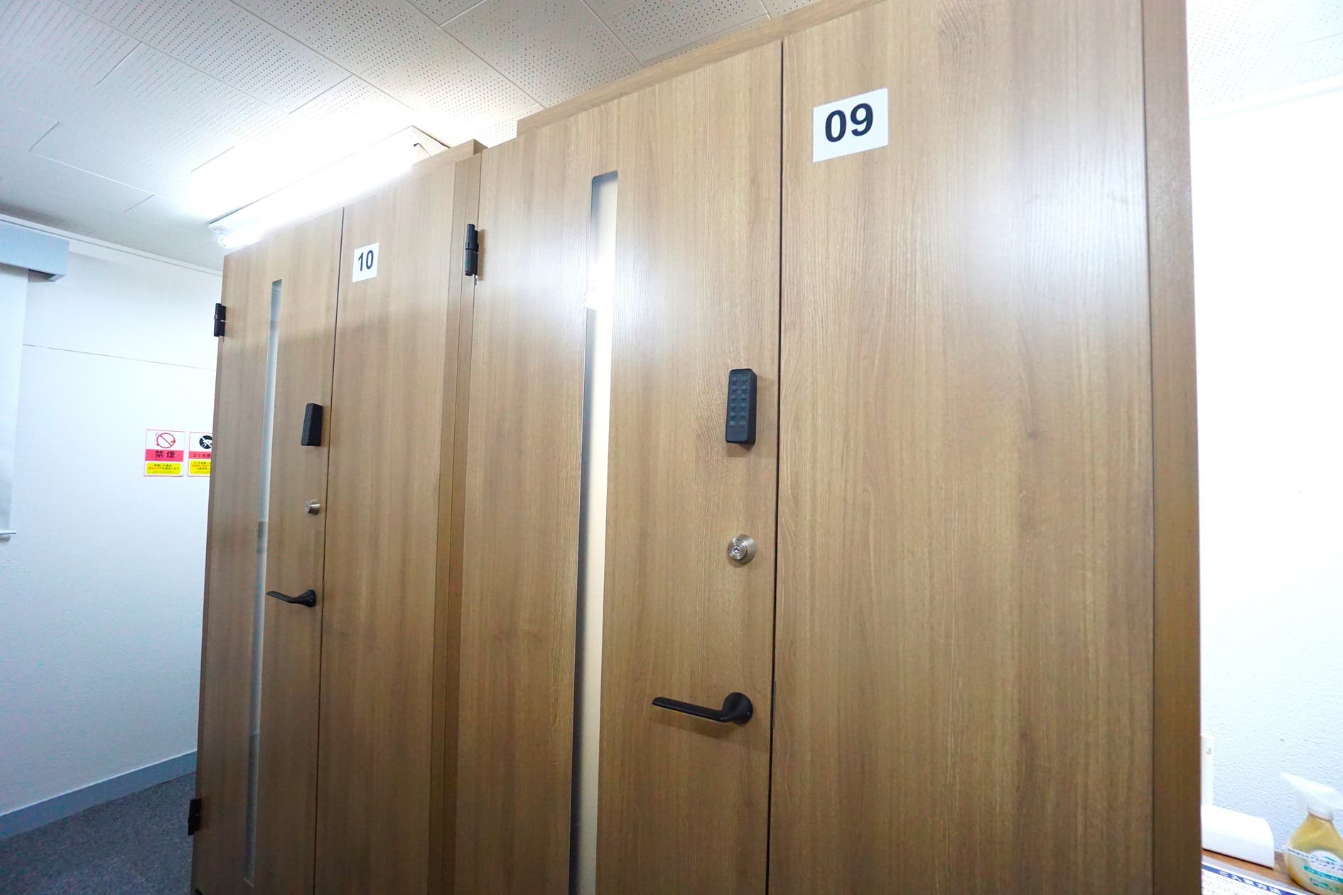 ＜PaO Work 405新宿No.9＞完全個室ワークブース💼光回線Wi-Fi📶電源🔌テレワーク/ZOOM/面接/自習/作業の写真7