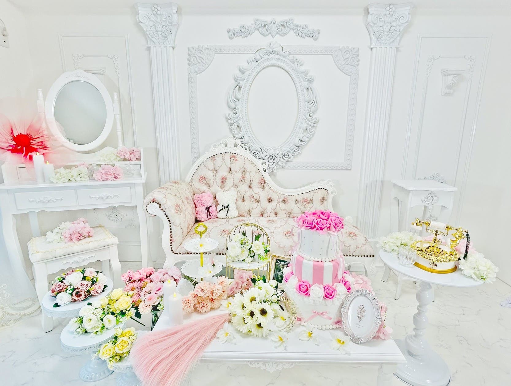 北九州 小倉／💗ピンク＆白×姫系撮影スタジオ💗／推し活／生誕祭／コスプレ／ニューボーンフォトの写真2