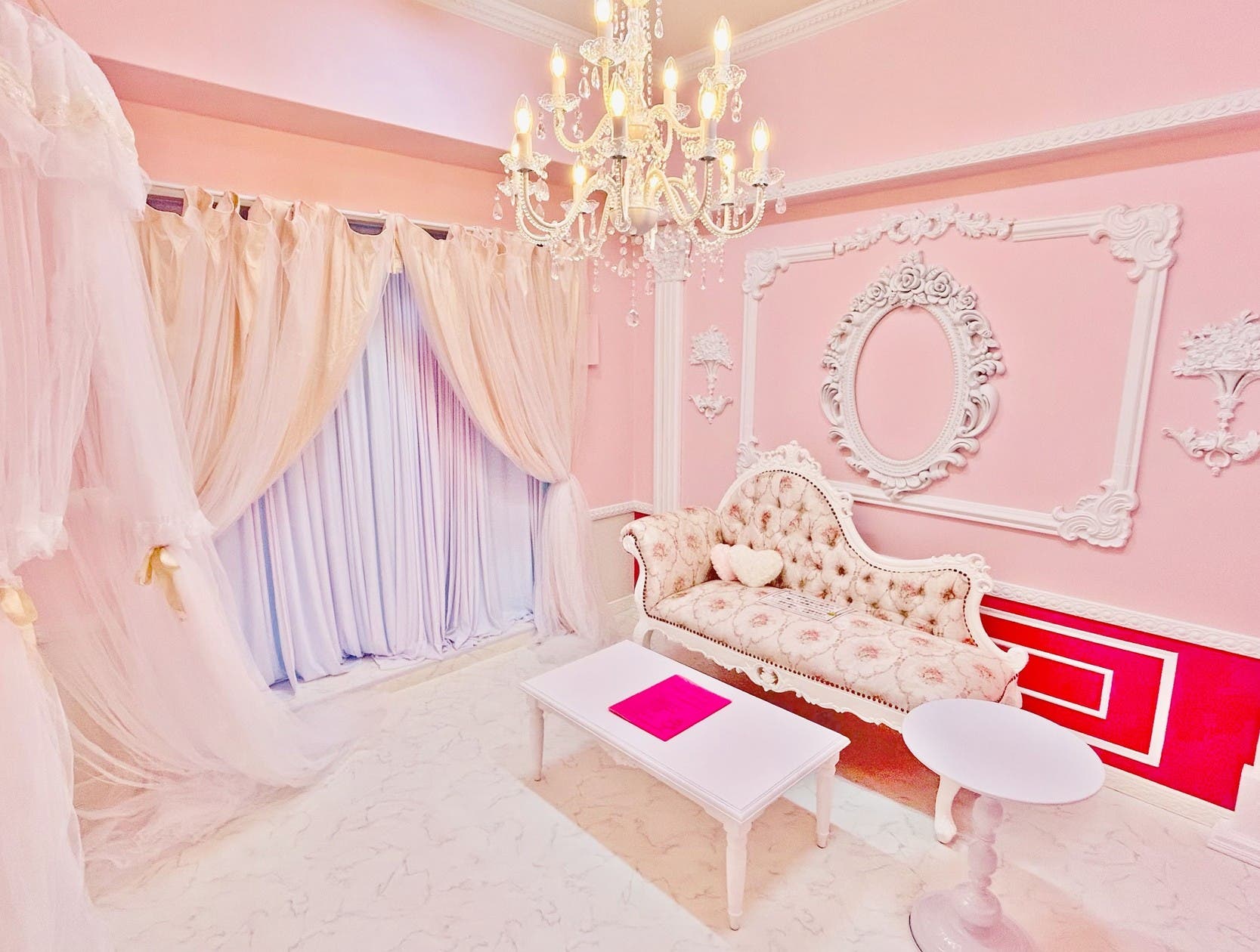 北九州 小倉／💗ピンク＆白×姫系撮影スタジオ💗／推し活／生誕祭／コスプレ／ニューボーンフォトの写真6