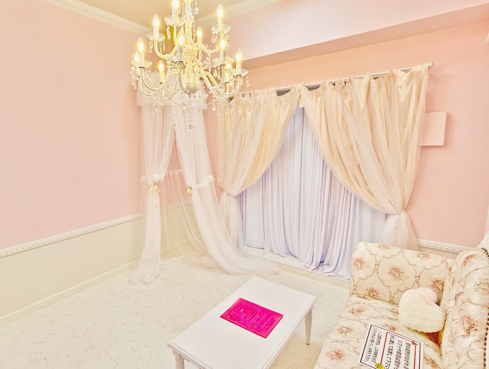 北九州 小倉／💗ピンク＆白×姫系撮影スタジオ💗／推し活／生誕祭／コスプレ／ニューボーンフォトの写真8