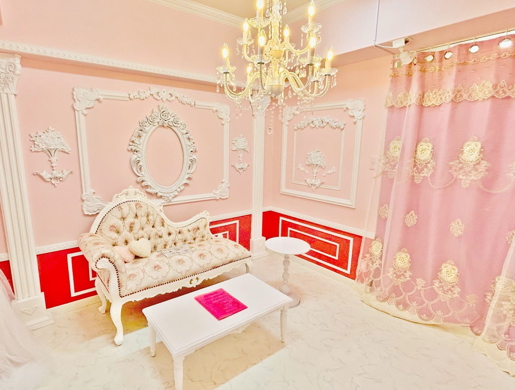 北九州 小倉／💗ピンク＆白×姫系撮影スタジオ💗／推し活／生誕祭／コスプレ／ニューボーンフォトの写真5