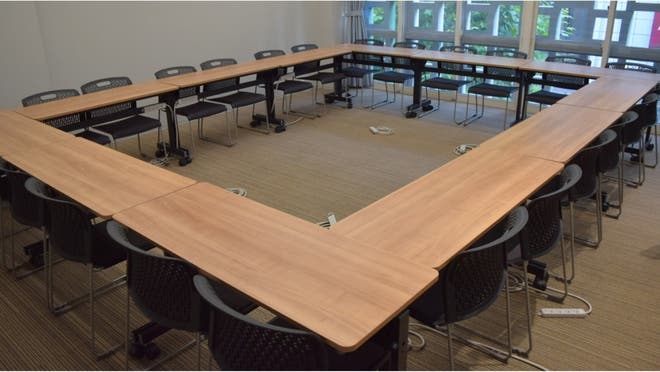 【24名利用可♪港区・赤坂のセミナールーム】溜池山王駅徒歩3分!防音・設備充実のセミナールーム貸スペースペチャクチャRoom4の写真3