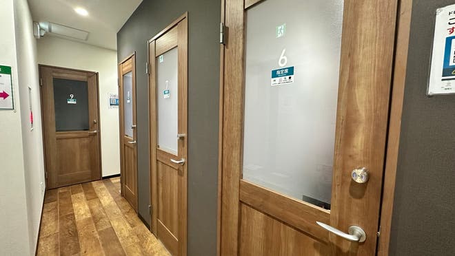 【品川駅から徒歩1分】モニター・フリードリンク付き1名個室(ブース2)7階※予約時間前は入室不可の写真3