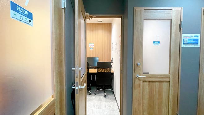 【品川駅から徒歩1分】モニター・フリードリンク付き6名会議室(Room A)7階※予約時間前は入室不可の写真5