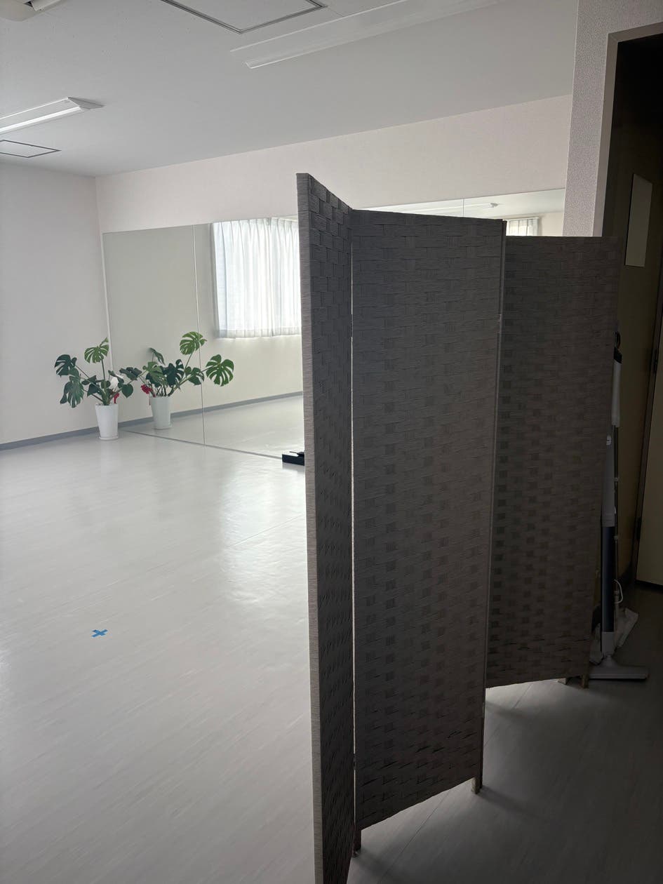 ⭐️NEWオープンキャンペーン⭐️今だけご利用料半額‼️仲町台駅徒歩1分❗️広さ40㎡、幅4m高さ190cmの大型鏡の写真10