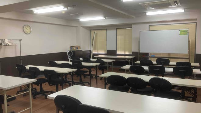 澤田聖徳ビル 5A会議室 関内駅徒歩3分 wifi完備 30名様までご利用可の格安貸会議室です。の写真1