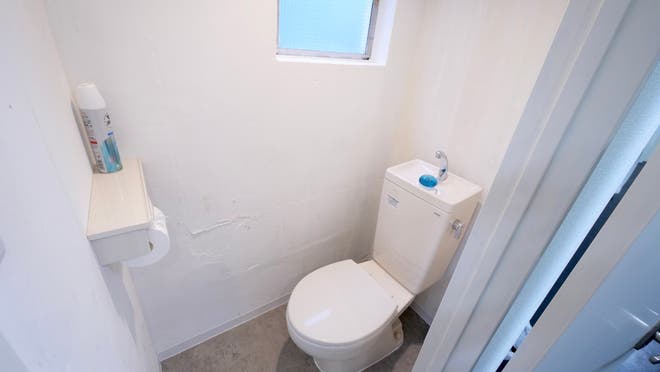 【新中野駅10秒】超駅近|地域最安|44平米|天井高く開放的|10人で余裕|LED照明|WiFi|ヨガマット|バレエバー🩰の写真15