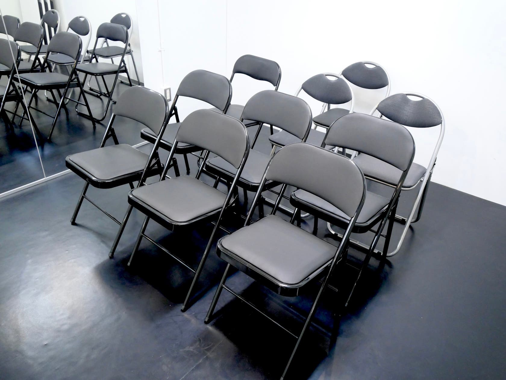 【新中野駅10秒】超駅近｜地域最安｜44平米｜天井高く開放的｜10人で余裕｜LED照明｜WiFi｜ヨガマット｜バレエバー🩰の写真21