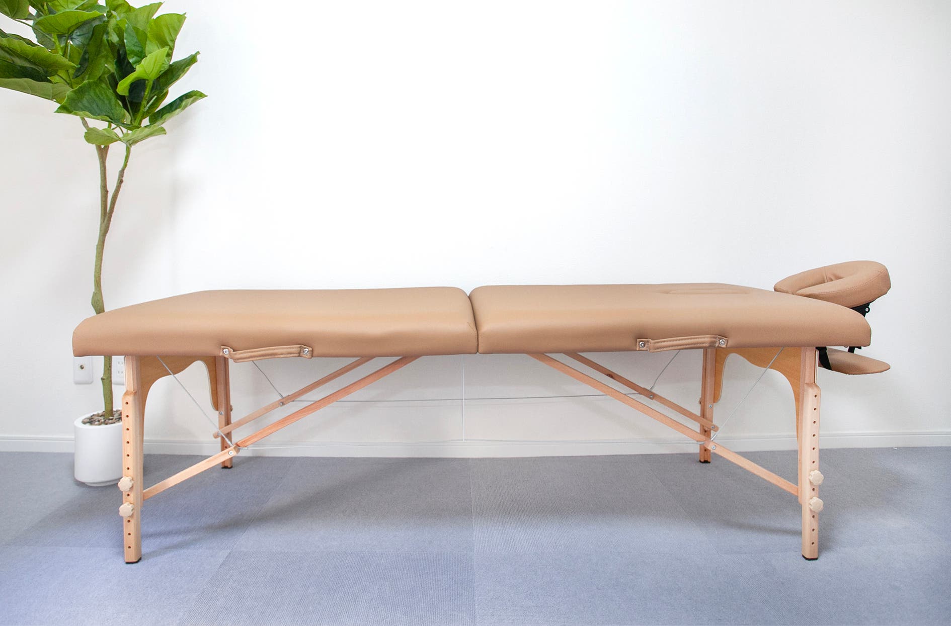 池袋駅東口徒歩４分/毎日清掃/12名収容/会議/セミナー/面接/オンライン利用/撮影/整体/配信/ボードゲーム/交流会/推し活の写真3