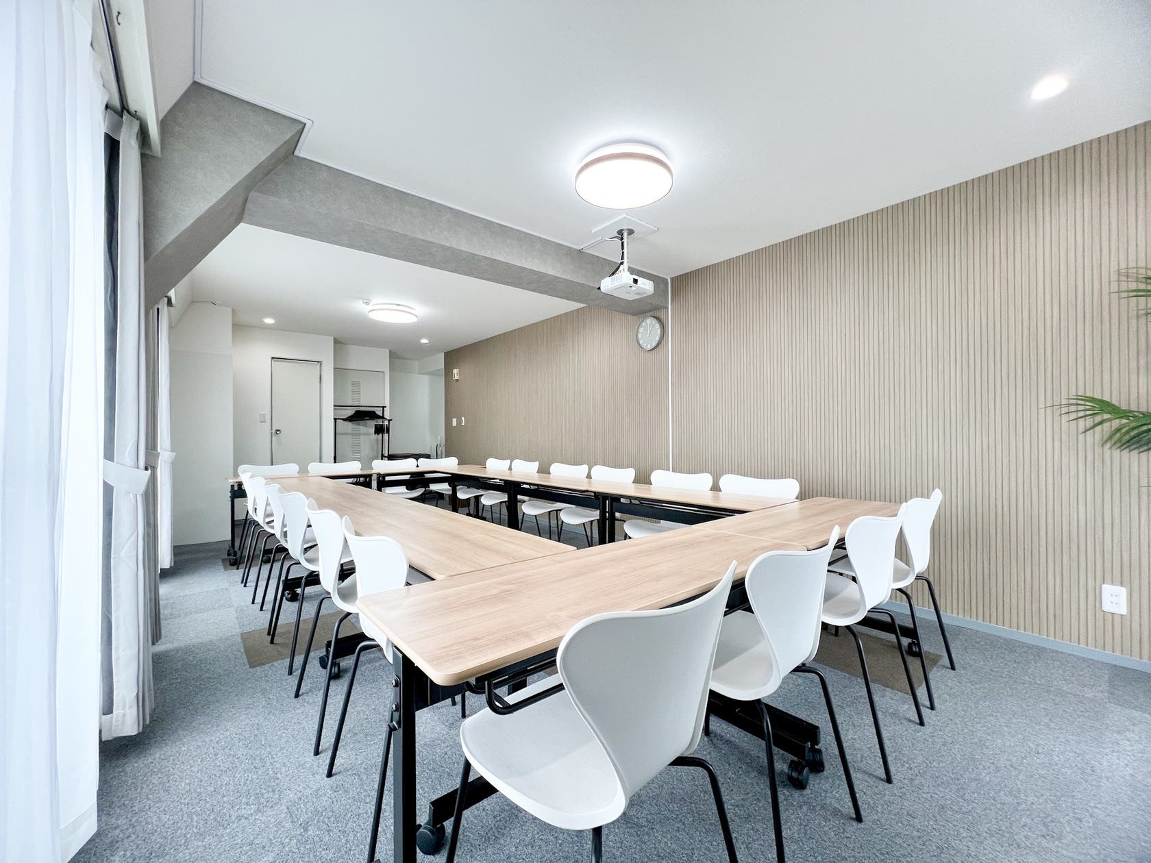 💎上質空間💎東銀座3分/銀座7分　30名収容、会議・面接・撮影・整体・セミナー・研修・サロン・光回線・全設備無料・24Hの写真3