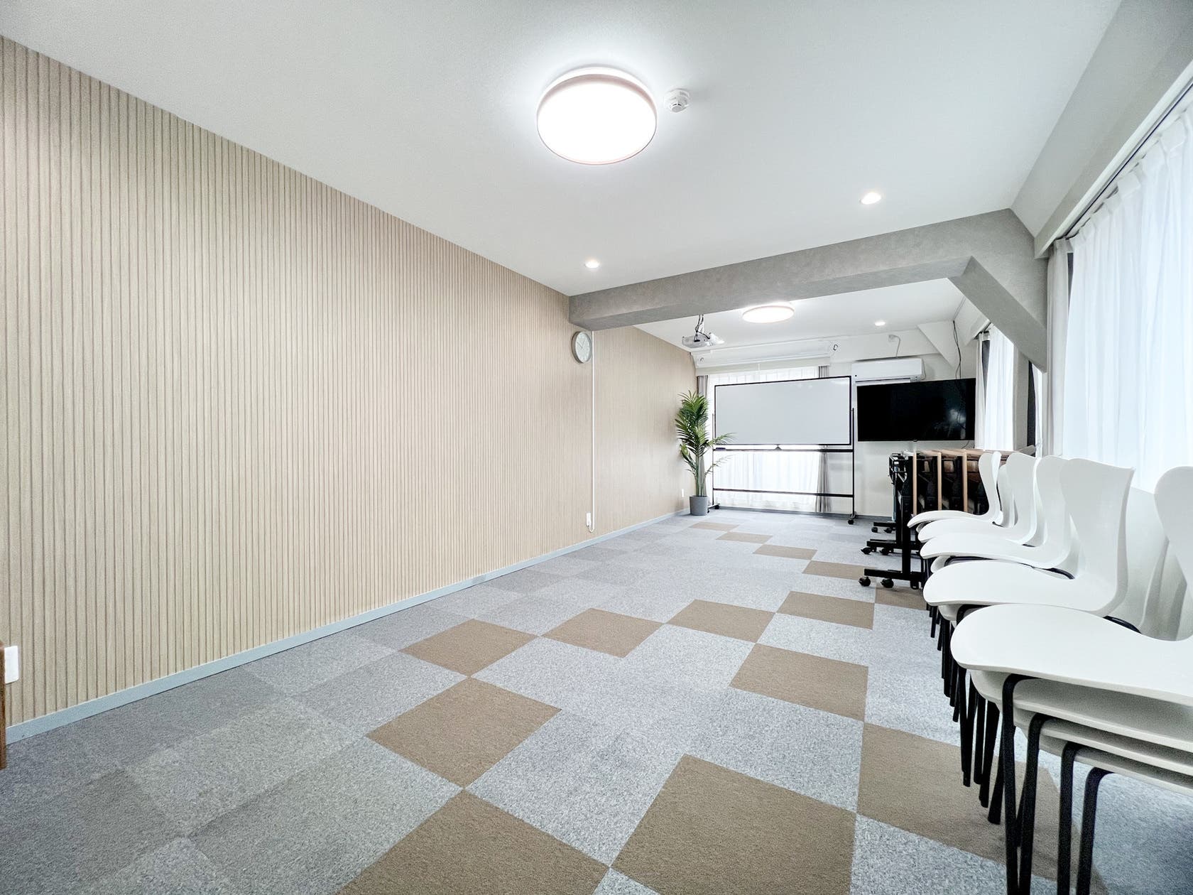 💎上質空間💎東銀座3分/銀座7分　30名収容、会議・面接・撮影・整体・セミナー・研修・サロン・光回線・全設備無料・24Hの写真11