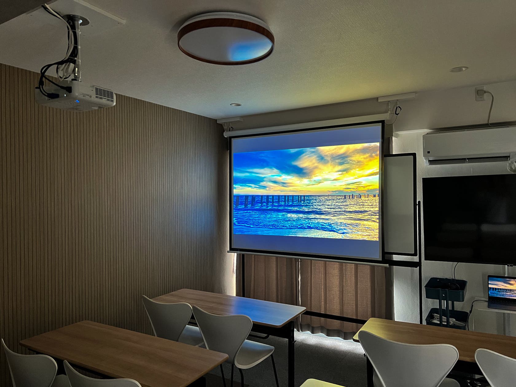 💎上質空間💎東銀座3分/銀座7分　30名収容、会議・面接・撮影・整体・セミナー・研修・サロン・光回線・全設備無料・24Hの写真15