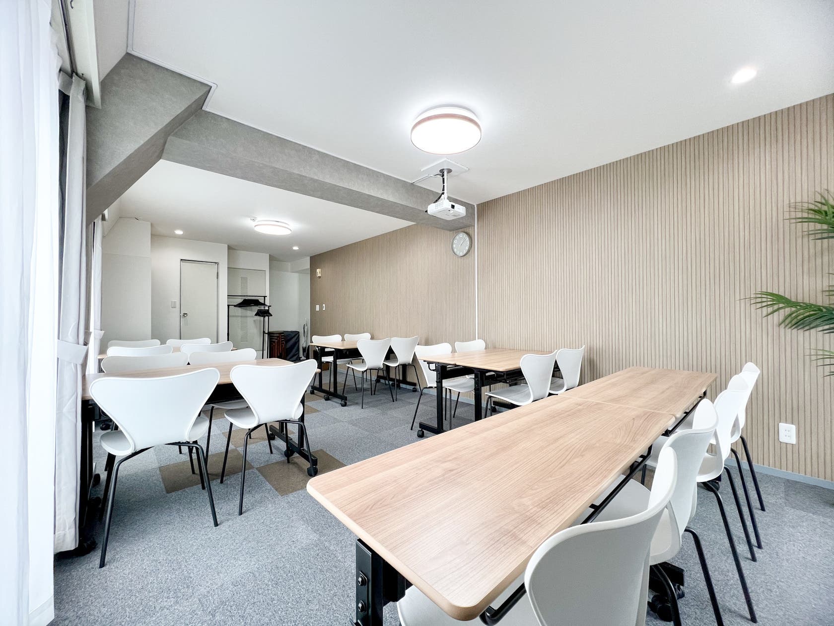 💎上質空間💎東銀座3分/銀座7分　30名収容、会議・面接・撮影・整体・セミナー・研修・サロン・光回線・全設備無料・24Hの写真4