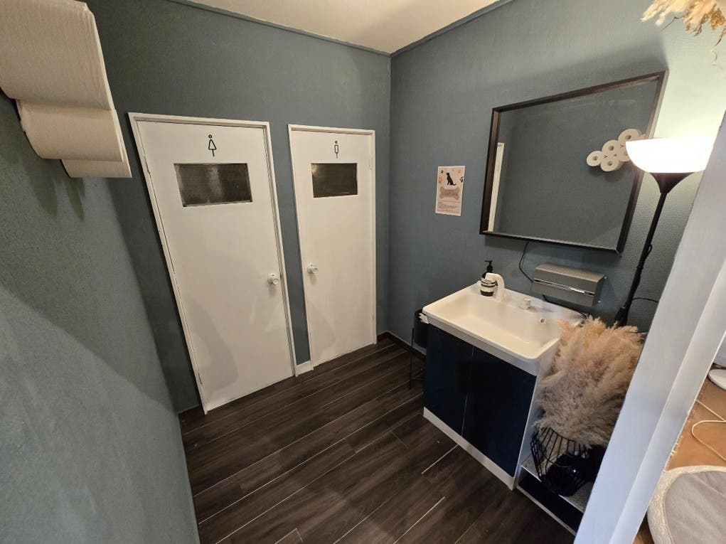 深江橋駅出口４から徒歩約7分のカフェの写真3