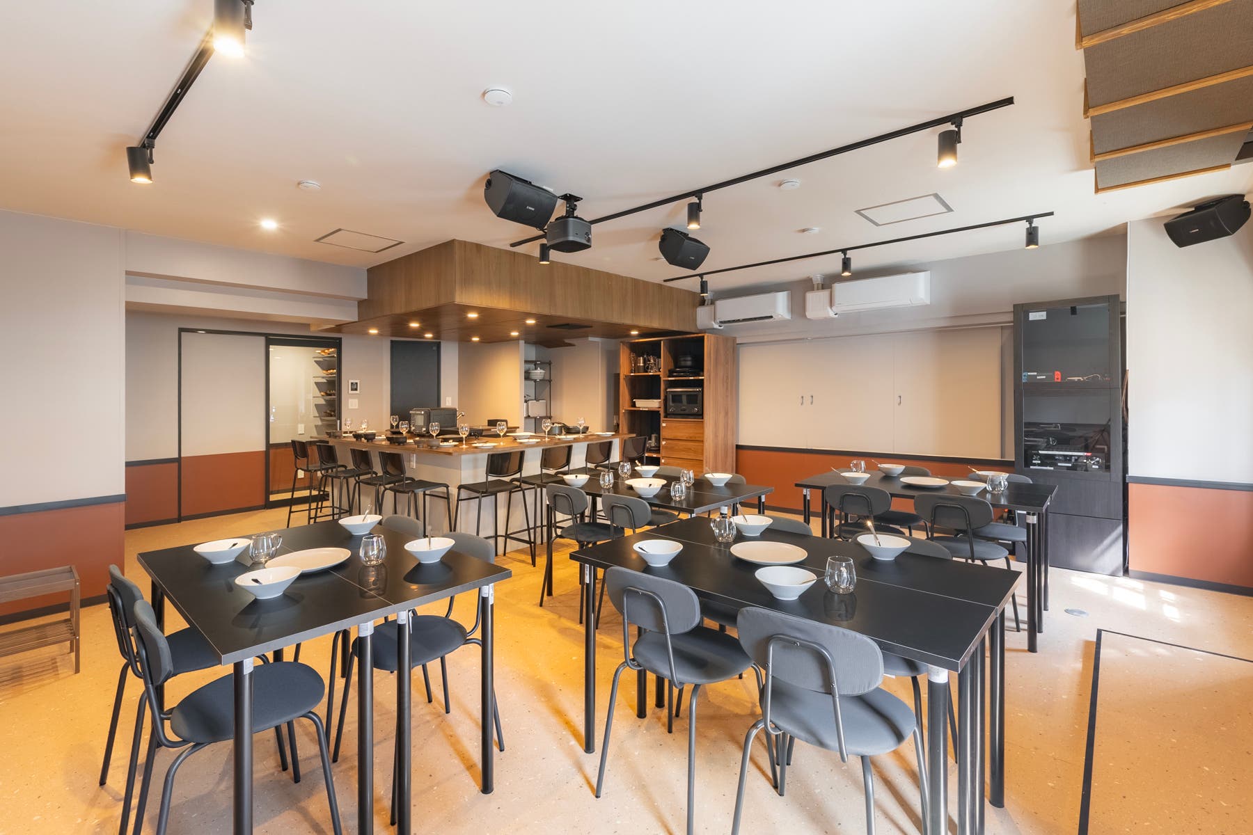 スペモ📣渋谷駅激近‼️24時間可‼️キッチン🍽️プロジェクター📽セミナー🍳イベント🎊738_GrandAmi渋谷道玄坂の写真4