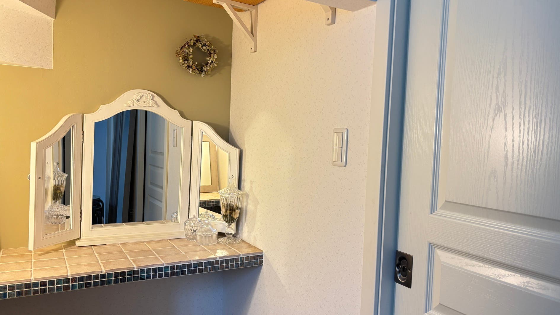 アンティーク家具と手作り感のある可愛い内装のスタジオです◆記念日撮影◆ポートレート◆キッチン付◆幅広い用途で撮影可◆駐車２台可◆の写真16