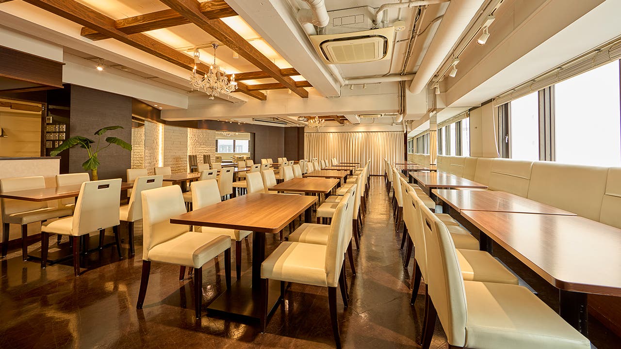 【名古屋駅西口徒歩2分 / 最大110名】無料 Wi-Fi・プロジェクター / 研修・会議・セミナーの写真1