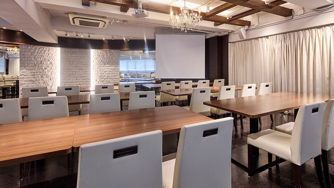 【名古屋駅西口徒歩2分 / 最大110名】無料 Wi-Fi・プロジェクター / 研修・会議・セミナーの写真9