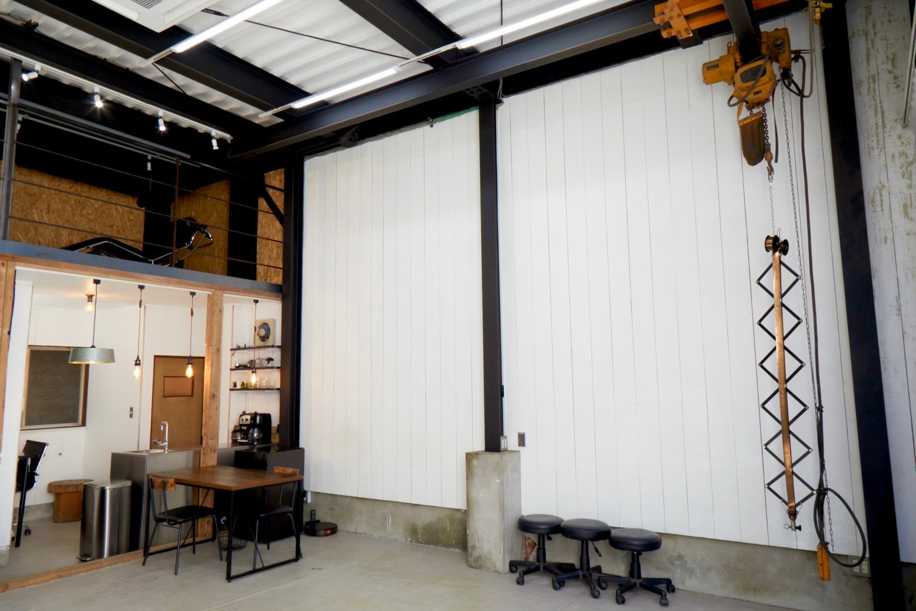 鉄工所をリノベーションして生まれたフォトスタジオの写真5