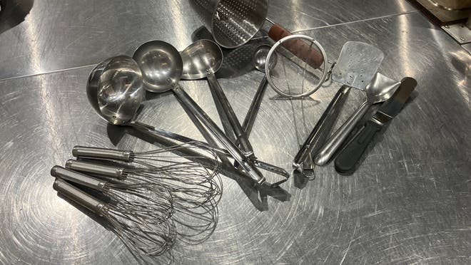 【飲食店営業許可有り】≪製造・試作に!プロ仕様の厨房機器がある本格キッチン!丸太町駅徒歩7分!≫の写真14