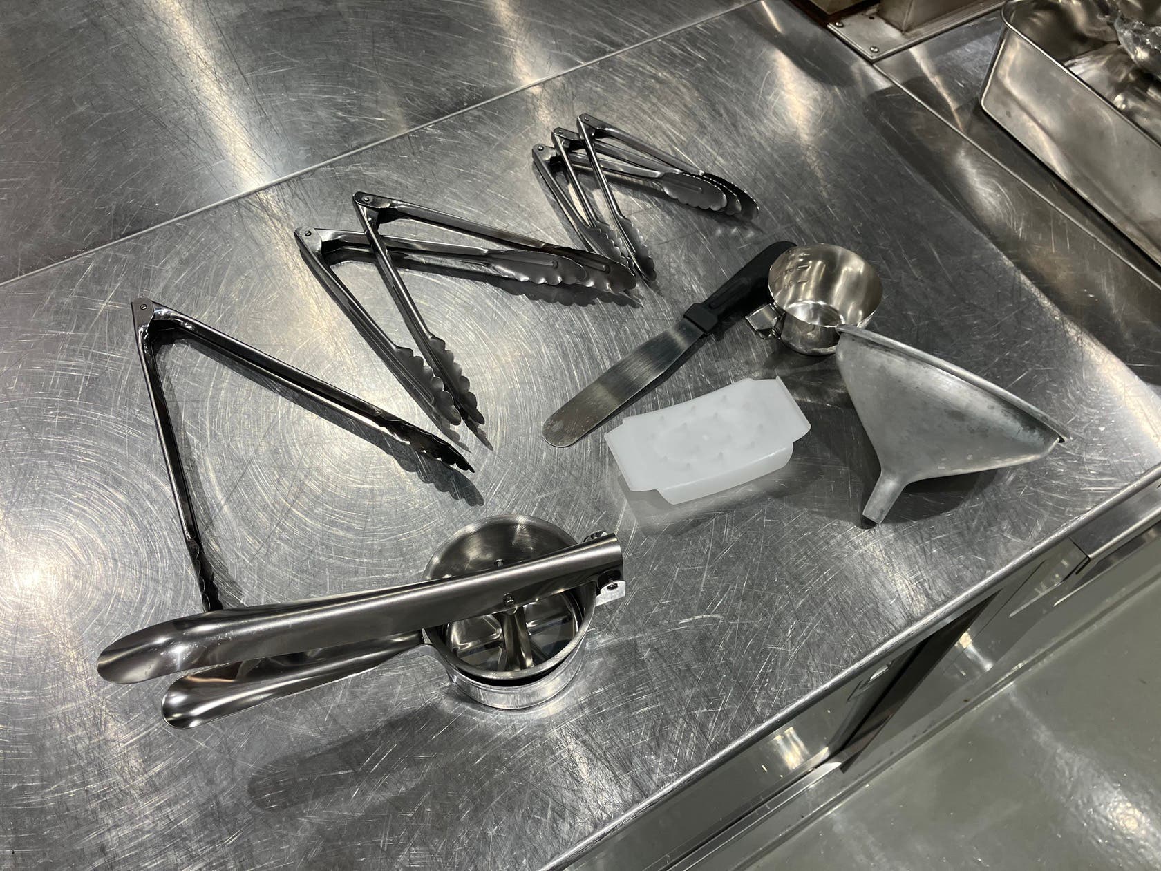 【丸太町駅から徒歩７分！】≪飲食店営業許可付き本格厨房×客席付き！25名対応のおしゃれ空間！≫の写真27